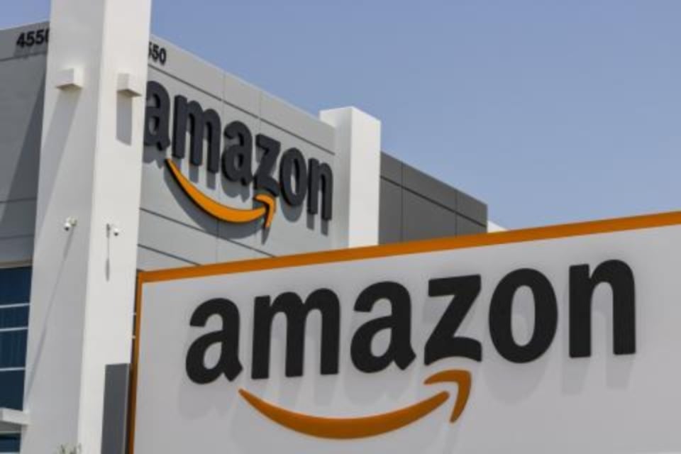 Meet Amazon’s Latest Robots: Proteus and Cardinal | Consumer Goods ...