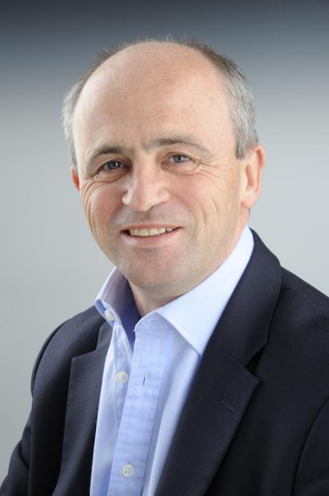 Straight Talk with Accenture's John Zealley