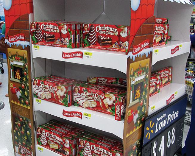 Little Debbie 'Unwrap a Smile' Pallet Display | Path to Purchase IQ